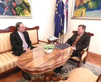 Ministarstvo vanjskih i europskih poslova RH - Državni tajnik Mario ...