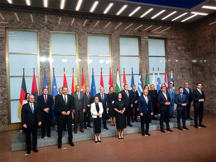 Ministarstvo vanjskih i europskih poslova RH - Ministar Grlić Radman ...